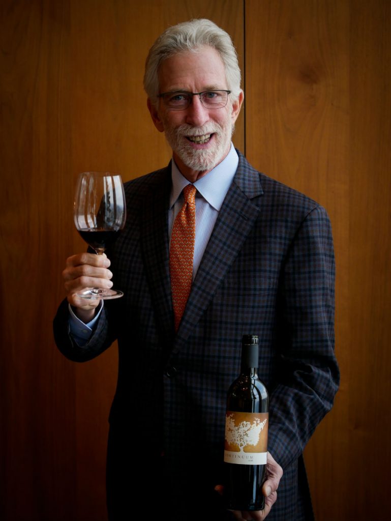 ティム・モンダヴィの「コンティニュアム」はエレガントに進化中 - WINE WHAT｜ワイン ワット